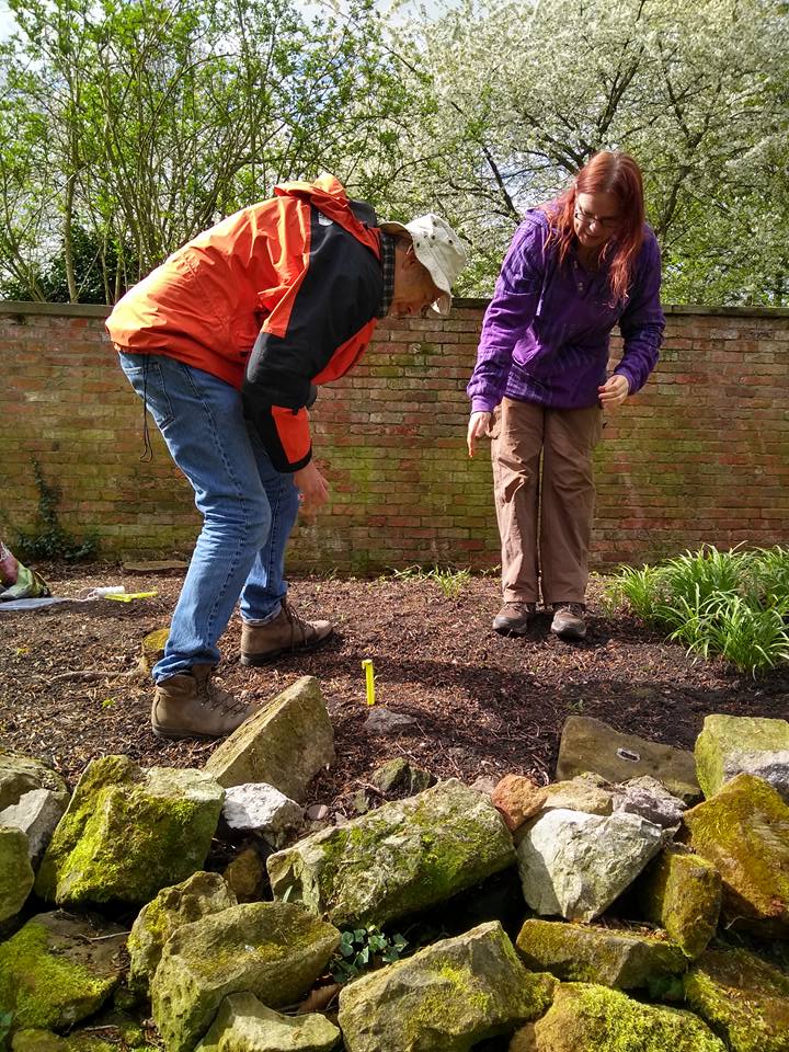 The Dean’s garden dig – Southwell Community Archaeology Group
